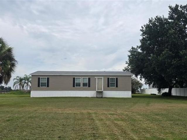 215 Karppe Rd, Plant City, FL 33567