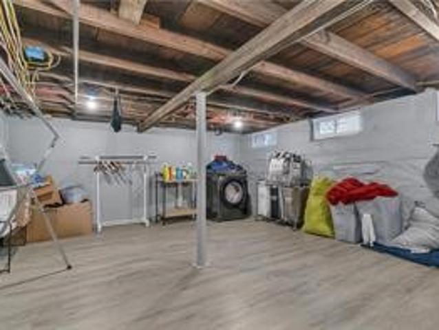 215 Kenyon Ave, Pawtucket, RI 02861 | MLS #1416
