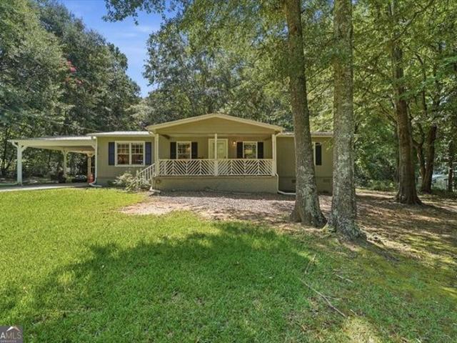 215 Hoke St, Maysville, GA 30558