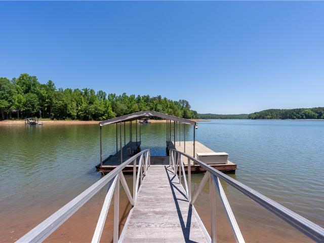 215 Horse Head Point Drive
