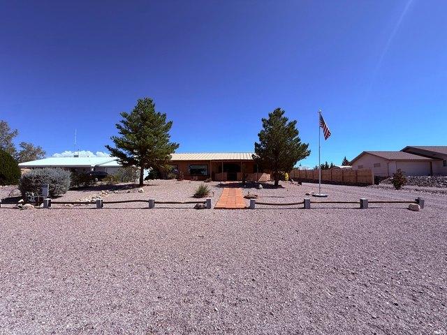 215 Hallmark St, Elephant Butte, NM 87935