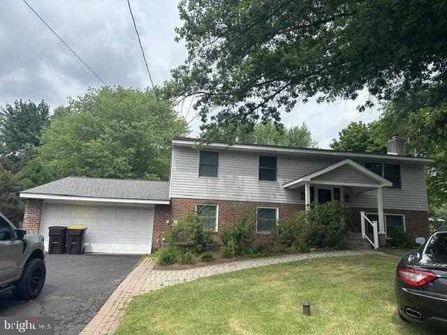 215 Hancock Rd, North Wales, PA 19454