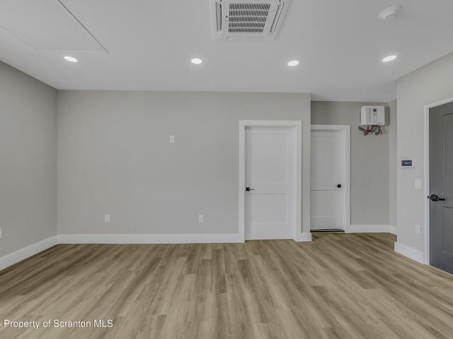 215 Hickory Street # 14