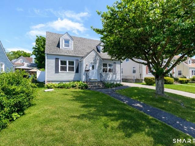215 High Park Ave, Stratford, CT 06615