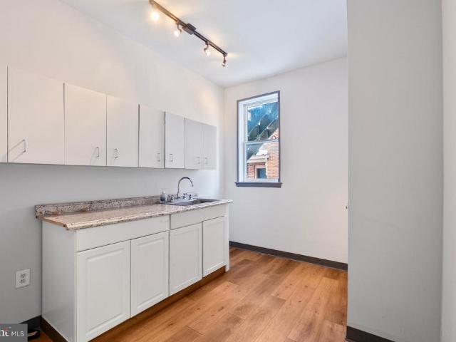 215 High Street # 1B