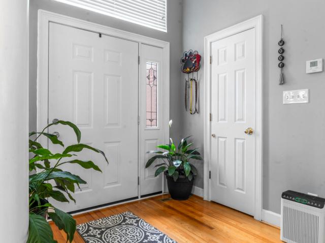 215 Hunters Run Circle NW