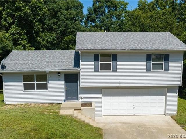 215 Jamie Dr, Camdenton, MO 65020