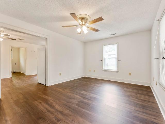 215 jernigan dr