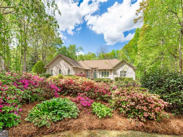 215 Oakwood Lakes Drive