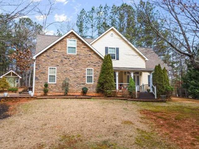 215 Old Cherokee Rd, Cleveland, GA 30528