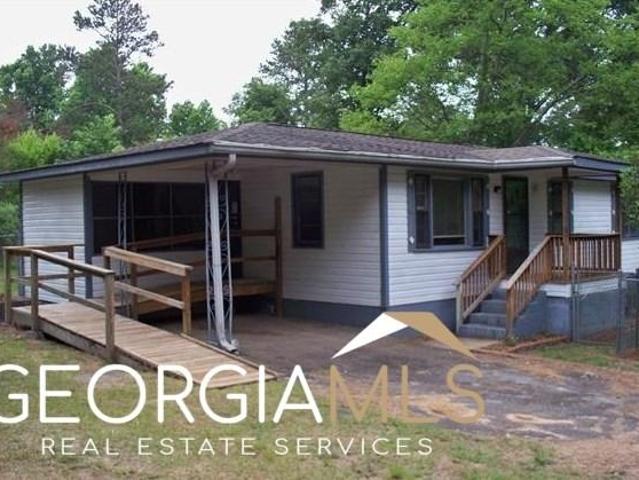 215 Old Stage Dr, Milledgeville, GA 31061