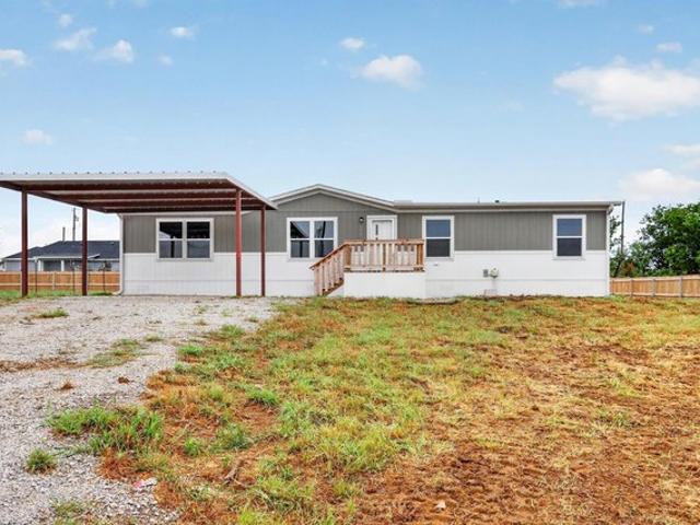 215 Overland Trl, Bridgeport, TX 76426