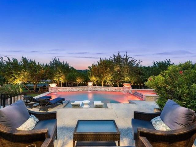 215 Lodestone Ln, Austin, TX 78738