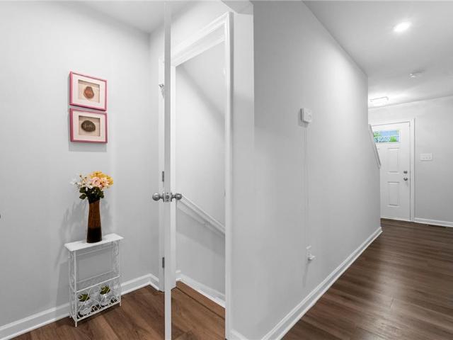 215 Lorraine DR