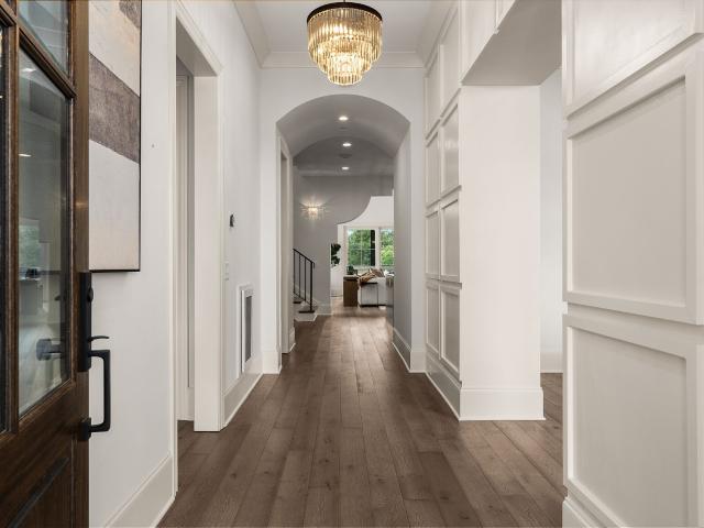 215 La Vista Dr