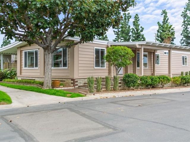 215 Lakepark Dr, Placentia, CA 92870