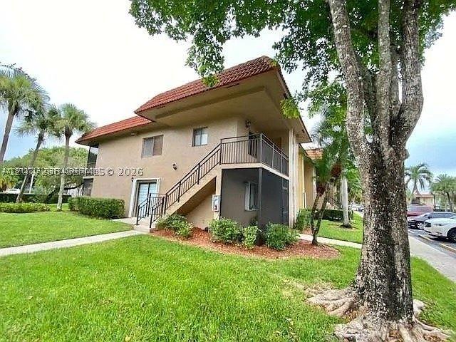 215 Lakeview Dr Apt 203, Weston, FL 33326