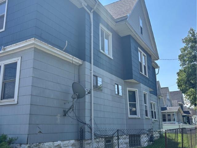 215 Ludington Street # 2