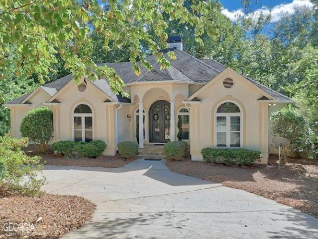 215 Montrose Dr, McDonough, GA 30253