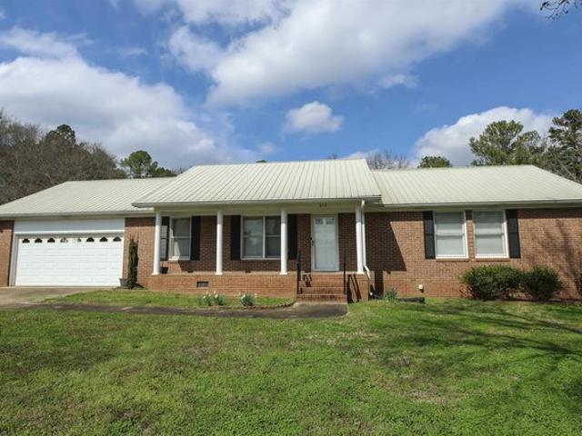 215 Maine St, Talladega, AL 35160