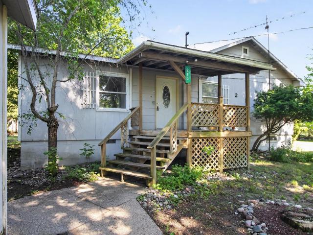 215 Maple