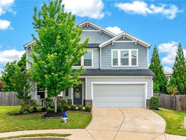 215 Meadows Ct, Woodstock, GA 30189