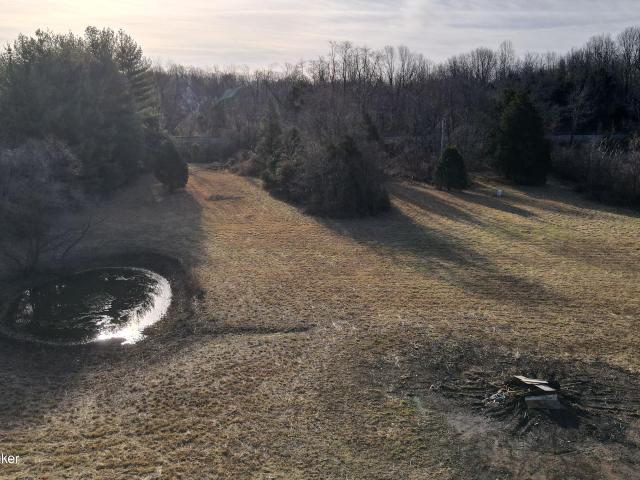 215 Meade Springs Rd