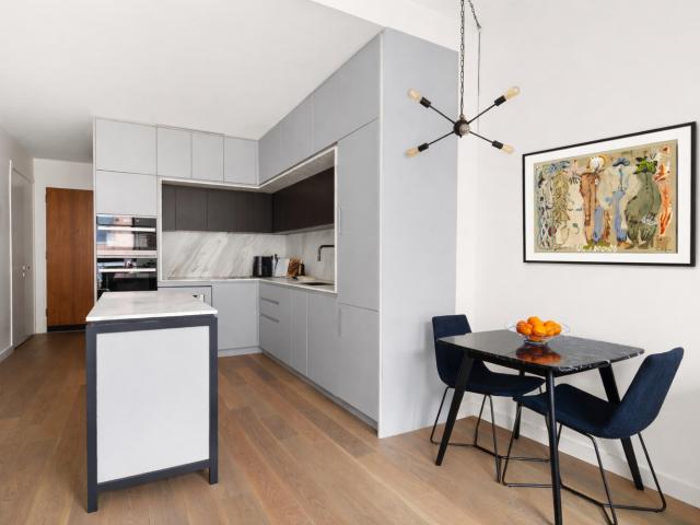 215 N 10TH Street 4E