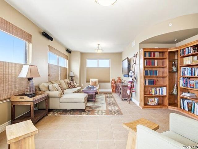 215 N Center St, Unit 1503