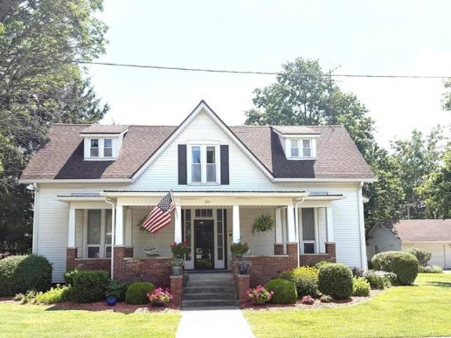 215 N College St, Rockville, IN 47872