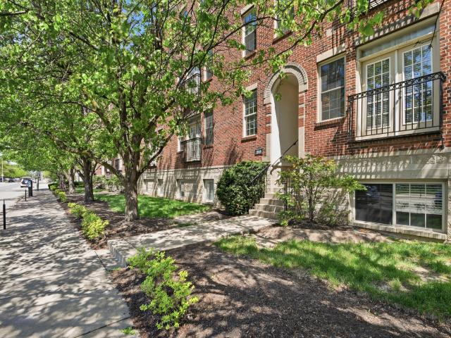 215 N New Jersey St, Unit C, Indianapolis, IN 46204 | MLS #22097 | Compass