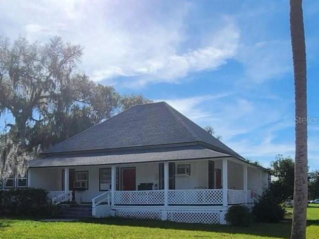 215 N Osceola Ave, Inverness, FL 34450