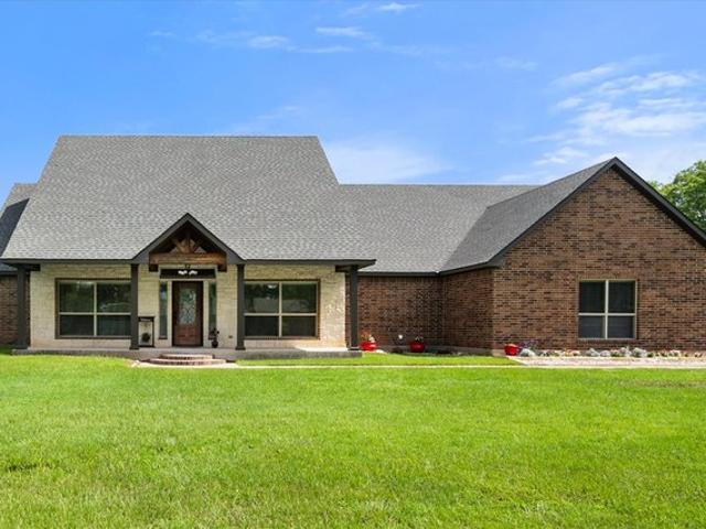 215 Northline Rd, Teague, TX 75860