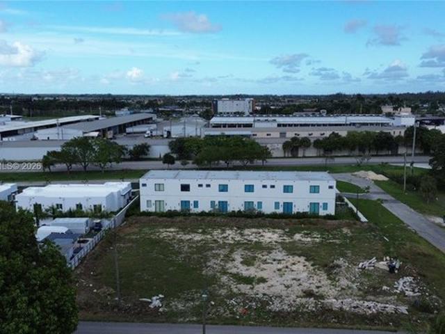 215 NW 3rd Ave, Florida City, FL 33034