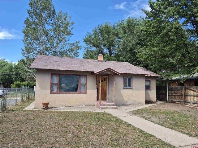 215 S 6th St, Olathe, CO 81425
