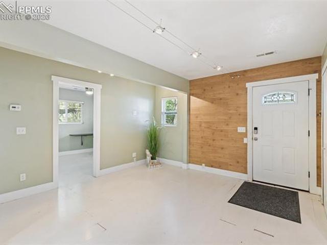 215 S 28th Street
