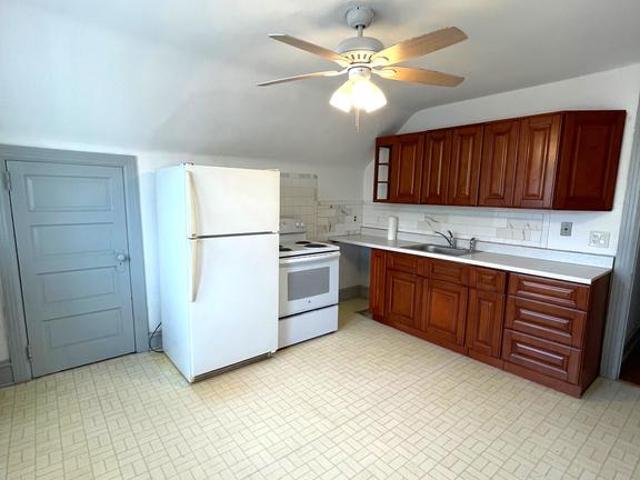 215 S Easton Road # 3RD FLOOR