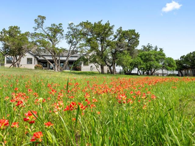 215 sandy creek cv