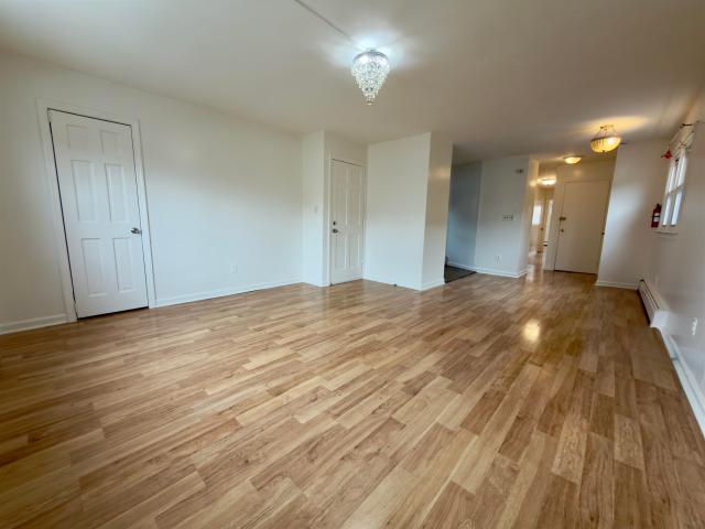 215 Seaview Ave