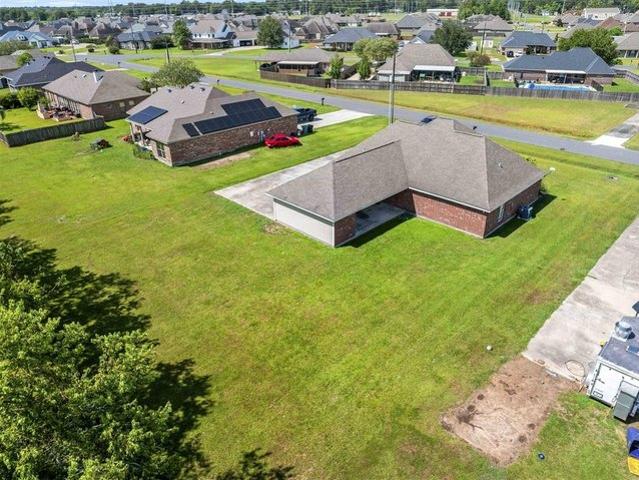 215 Shelby Dr, Iowa, LA 70647