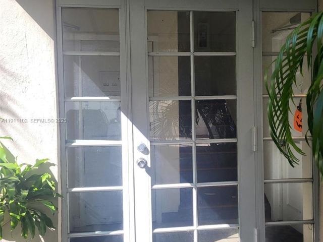 215 Sidonia Ave, Unit 4, Coral Gables, FL 33134 | MLS #A11911 | Compass