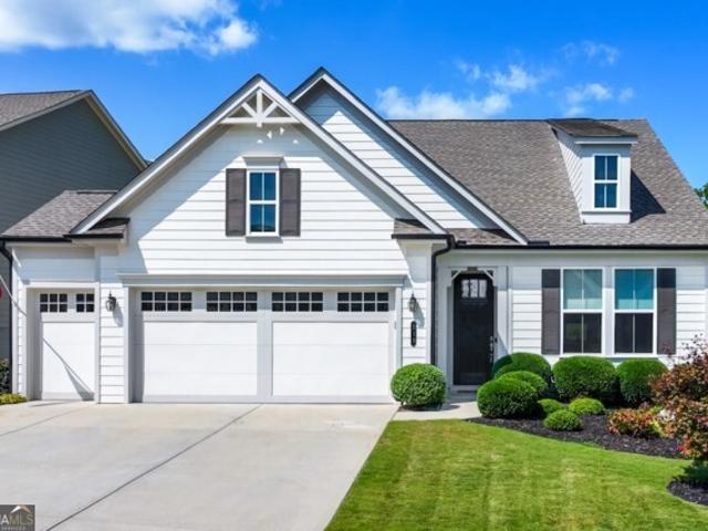 215 Silver Court