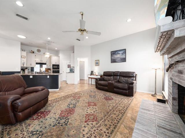 215 Sioux Drive