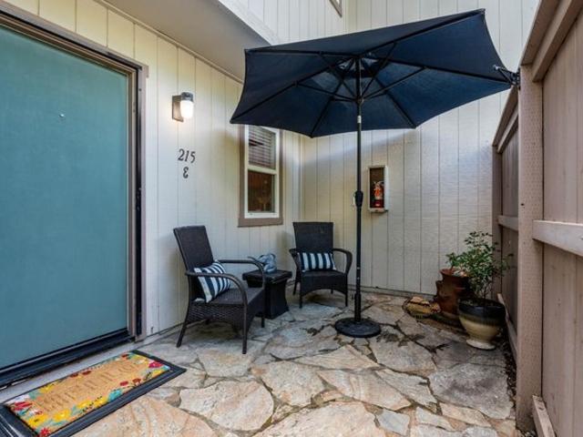 215 Stony Point Rd Apt E, Santa Rosa, CA 95401