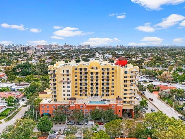 215 SW 42nd Ave Apt 810, Miami, FL 33134