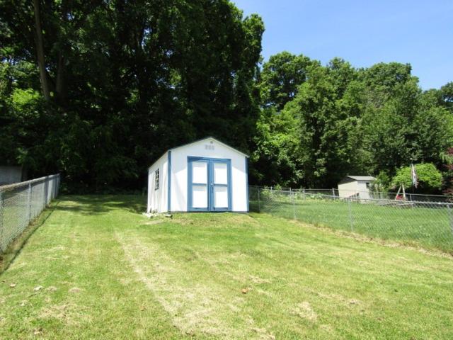 215 Patterson Ave