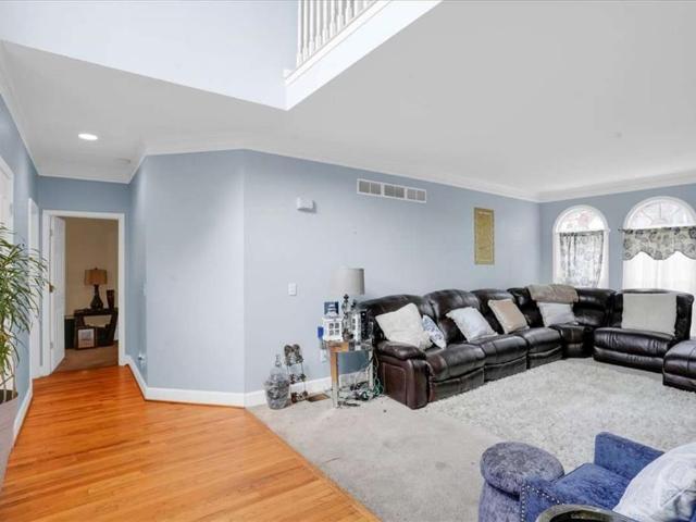 215 Pebblecreek Pl SW, South Fulton, GA 30331 | MLS #7723 | Compass