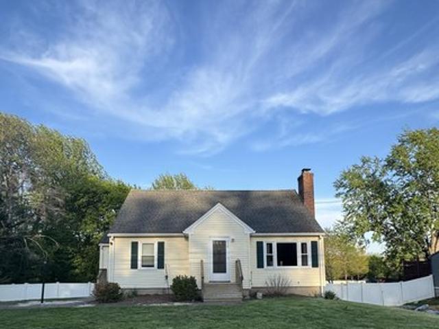 215 Pinney St, Ellington, CT 06029