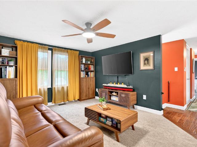 215 Princeton Dr