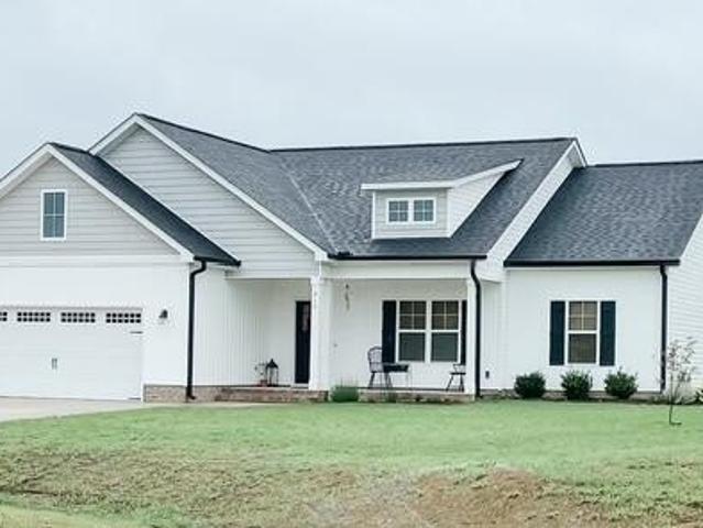 215 Rae Dr, Pikeville, NC 27863